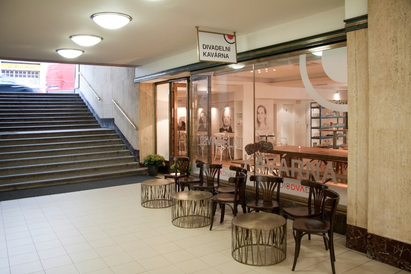 Divadelní kavárna Studio DVA - Mňambezlepku.cz